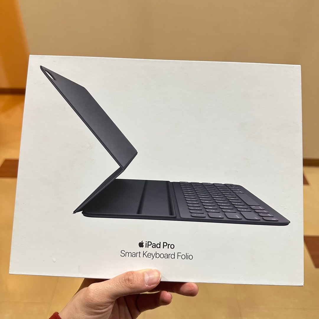 iPad Pro 12.9" Smart Keyboard Folio Gen 3, Mobile Phones & Gadgets ...