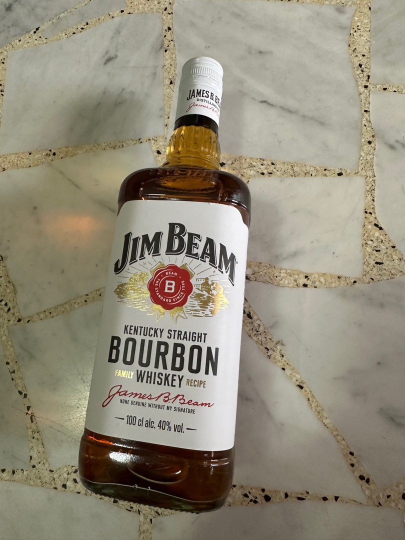 Jeam Beam Bourbon 750ml, Food & Drinks, Alcoholic Beverages on Carousell
