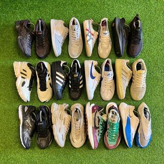 Kasut bundle 7uk-7.5uk, Men's Fashion, Footwear, Sneakers on Carousell