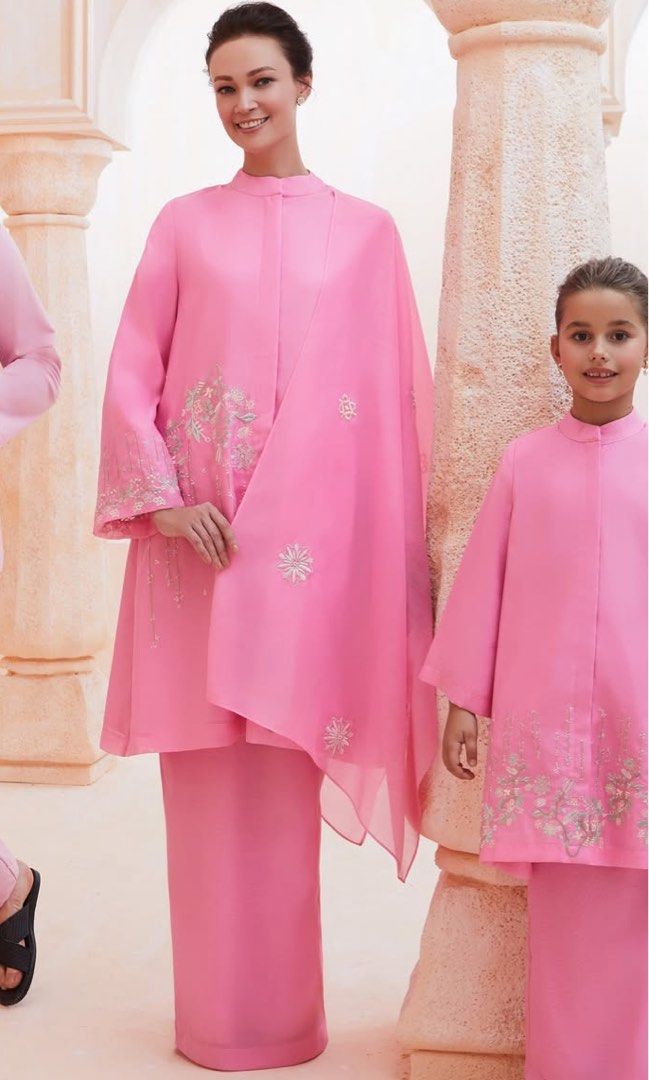 Khaleeda Kurung by Wanzar, Women's Fashion, Muslimah Fashion, Baju ...