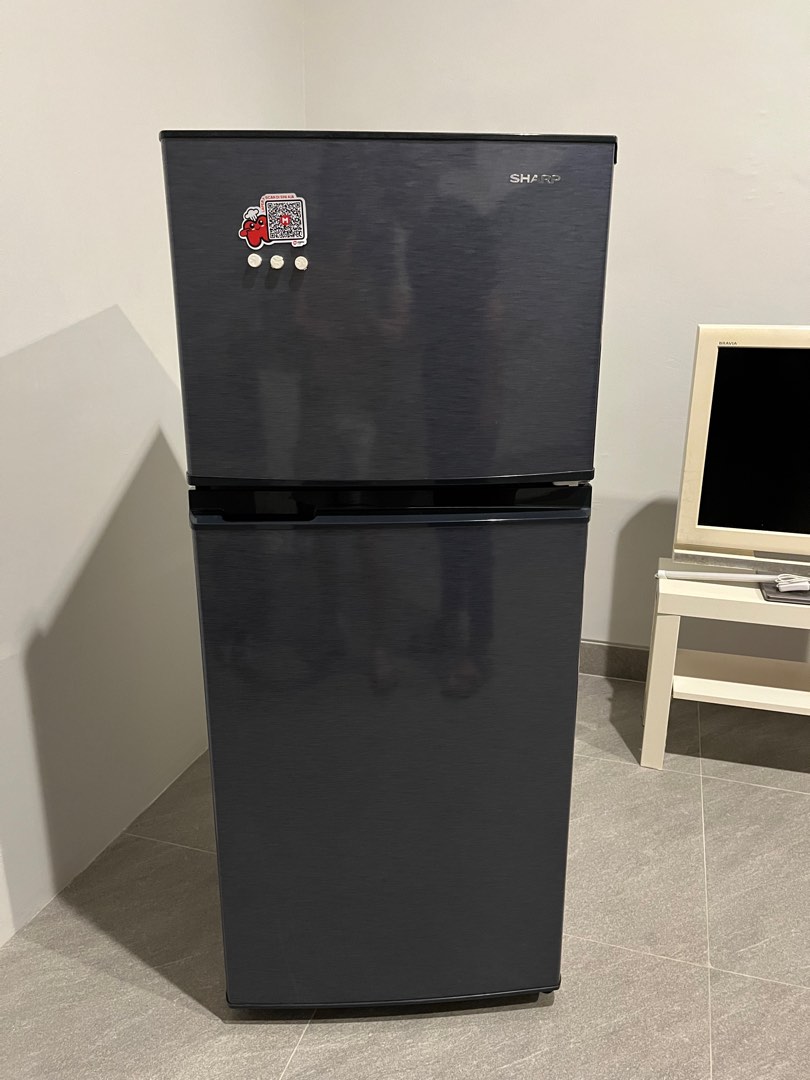Kulkas Sharp 2 pintu SJ-195, Kitchen & Appliances di Carousell