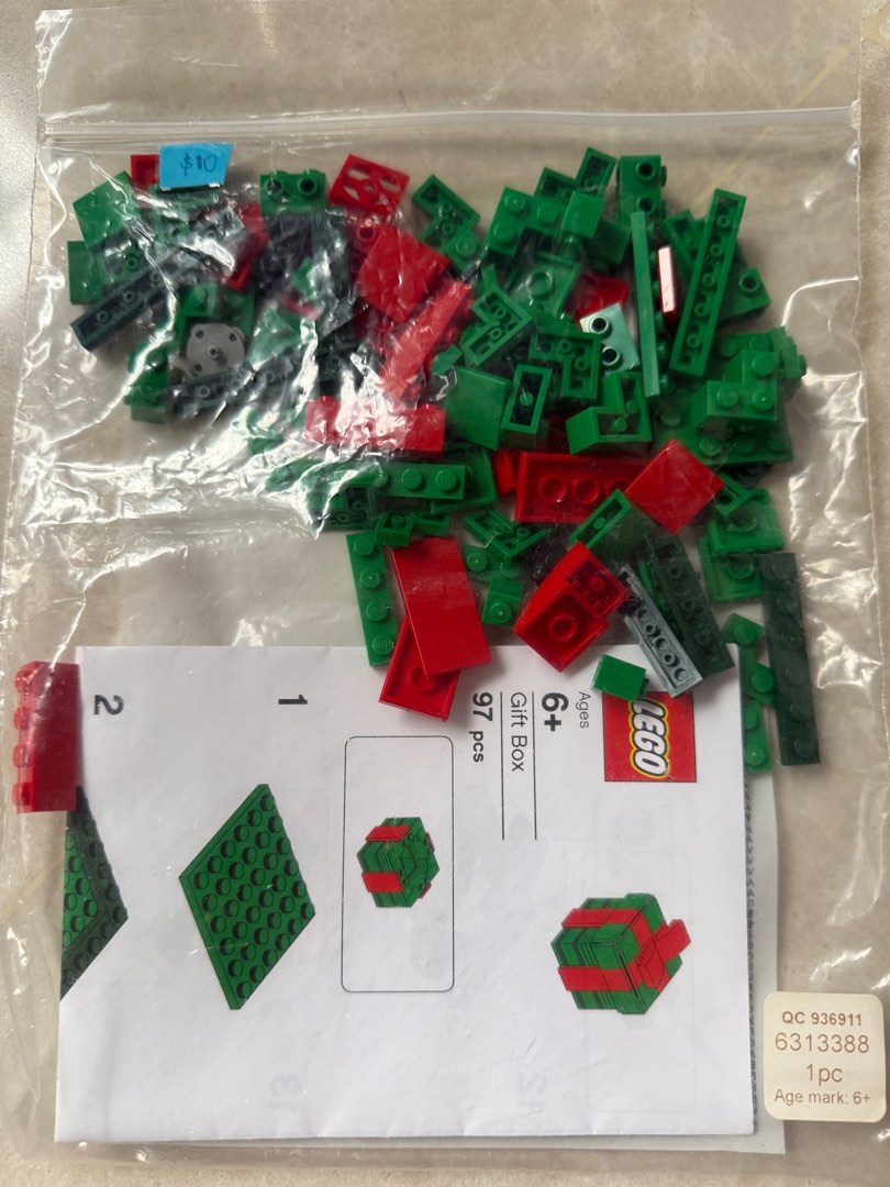 Lego gift box, Hobbies & Toys, Toys & Games on Carousell
