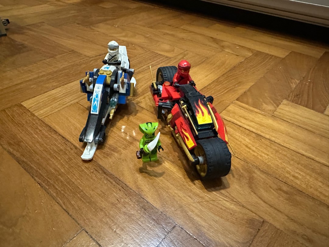 LEGO NINJAGO Kai's Blade Cycle & Zane's Snowmobile 70667, Hobbies ...