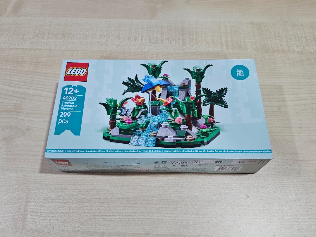 Lego Promotional 40782 Tropical Rainforest Diorama, Hobbies & Toys ...