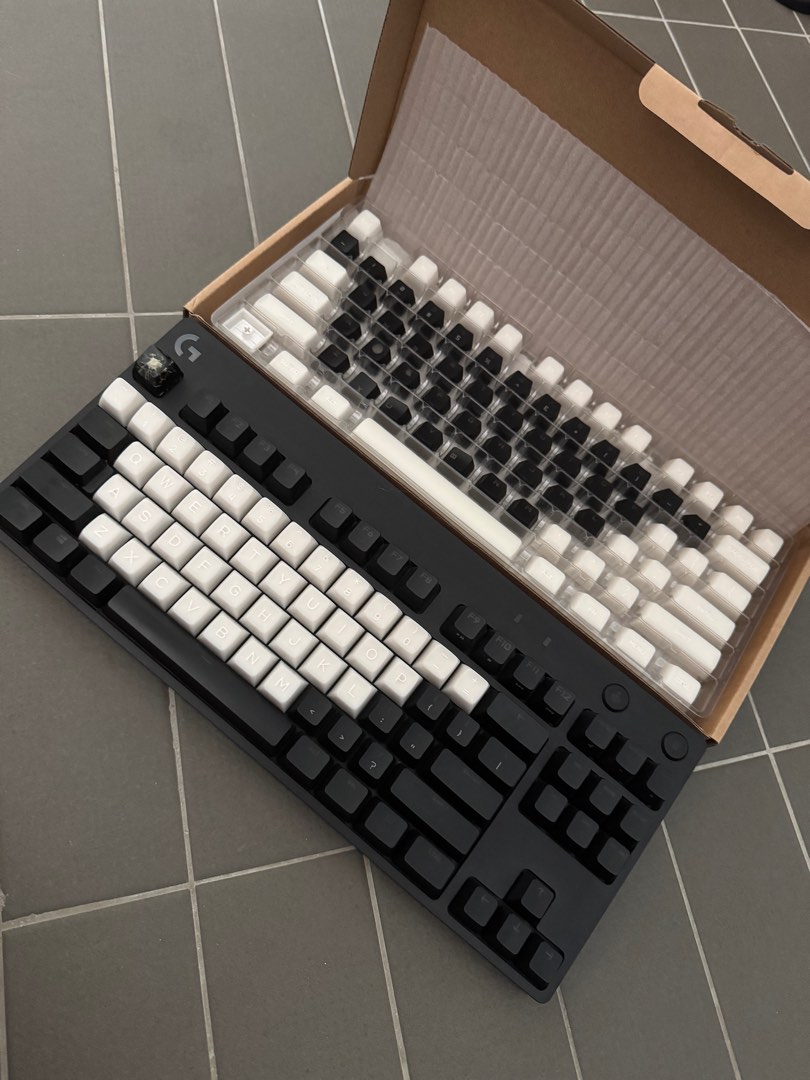 LOGITECH PRO TENKEYLESS GAMING KEYBOARD, Computers & Tech, Parts ...