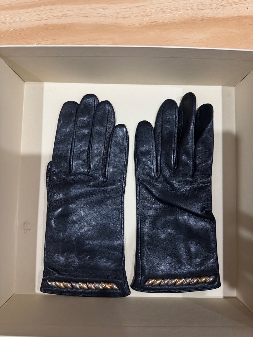 Louis Vuitton LV Leather Gloves, Women's Fashion, Watches & Accessories ...