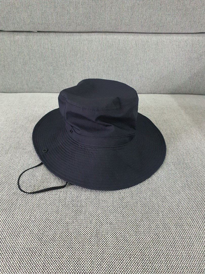 MUJI bucket fishing Hat, Men's Fashion, Activewear on Carousell