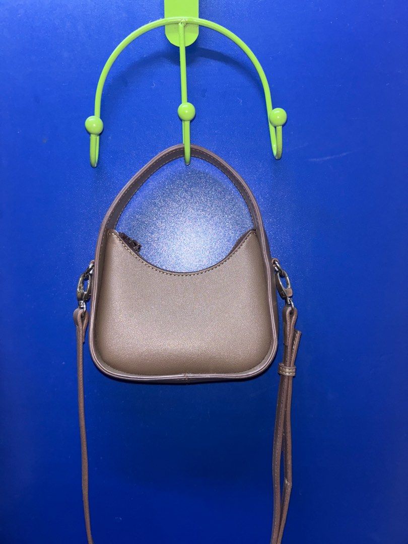 Nazifi Nazri Mini Oked in Wood, Women's Fashion, Bags & Wallets, Cross ...