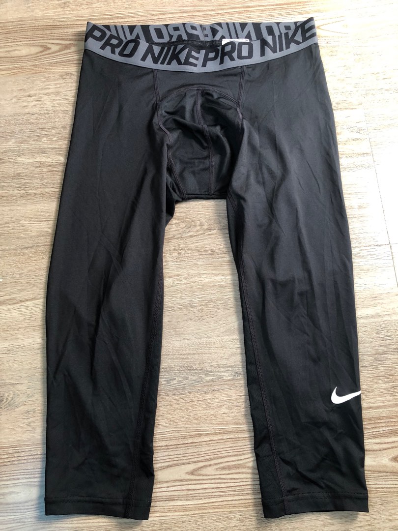 Nike Compressor (Medium), Men's Fashion, Activewear on Carousell