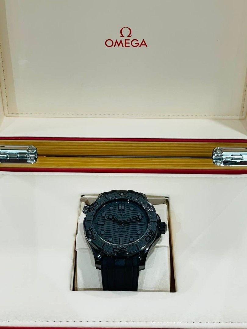 Omega Ceramic Full Black Seamaster Diver 300M Co-Axial Master ...