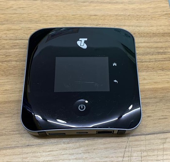 Original NETGEAR Nighthawk M2 Mobile Hotspot 4G LTE Router MR2100 ...