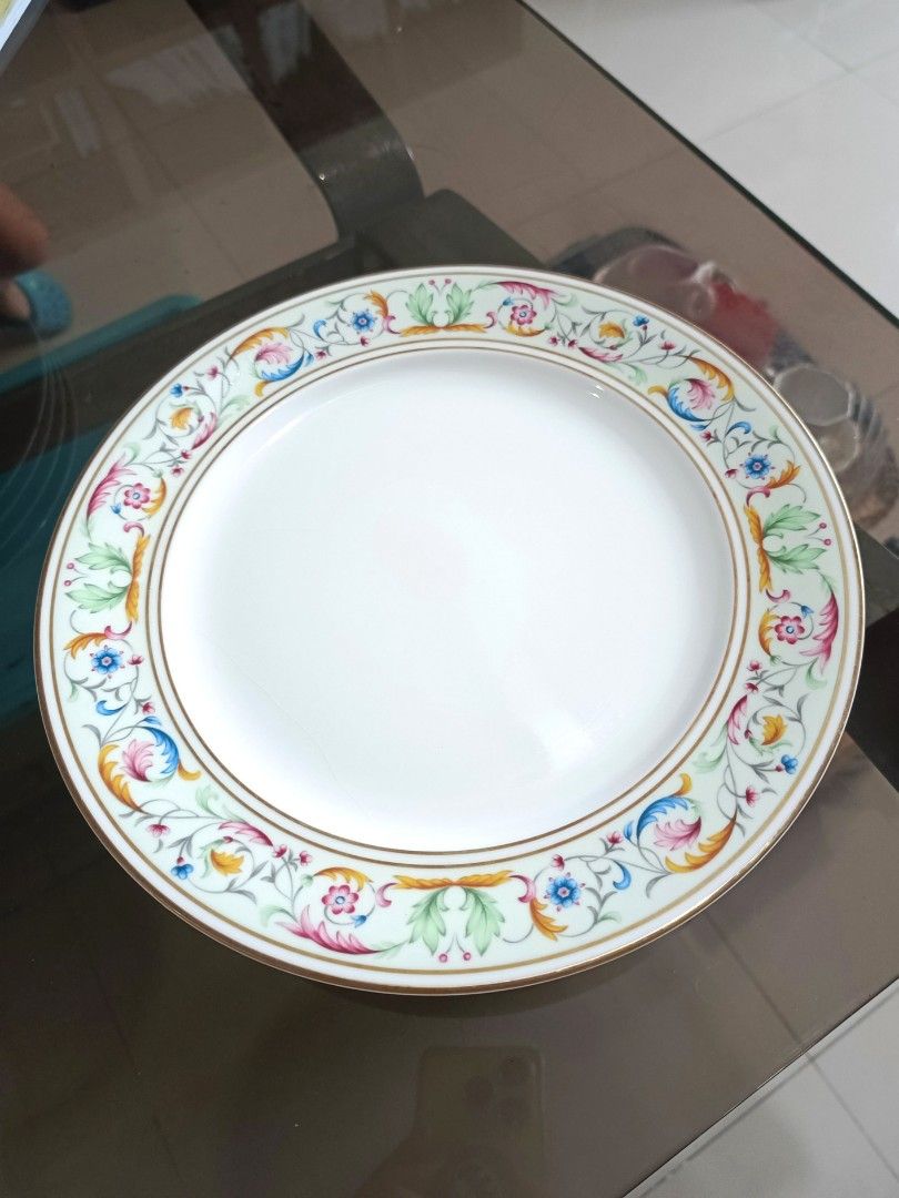 Piring Cantik Gambar Floral elegan Momoyama 27cm, Kitchen & Appliances ...