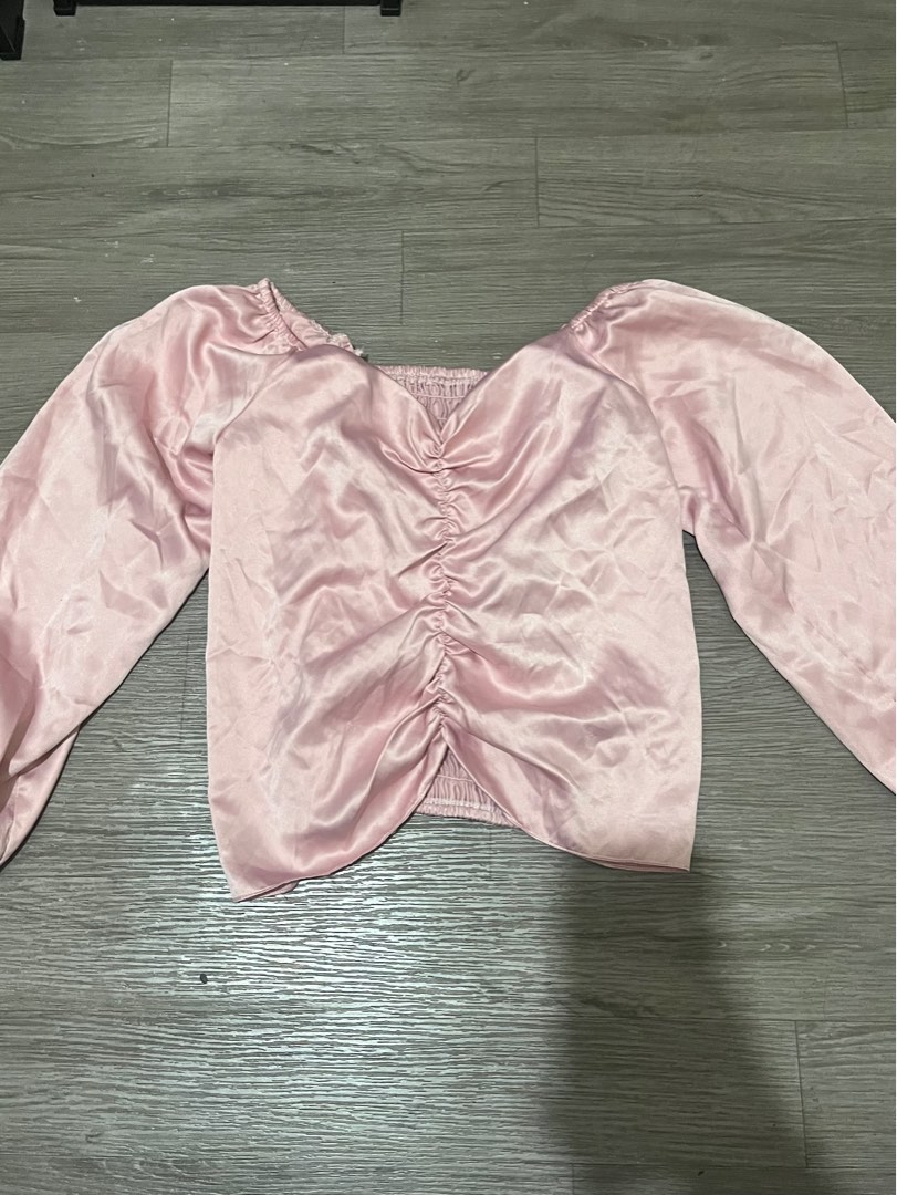 Puffy Top Princess Satin Pink, Fesyen Wanita, Pakaian Wanita, Atasan di ...