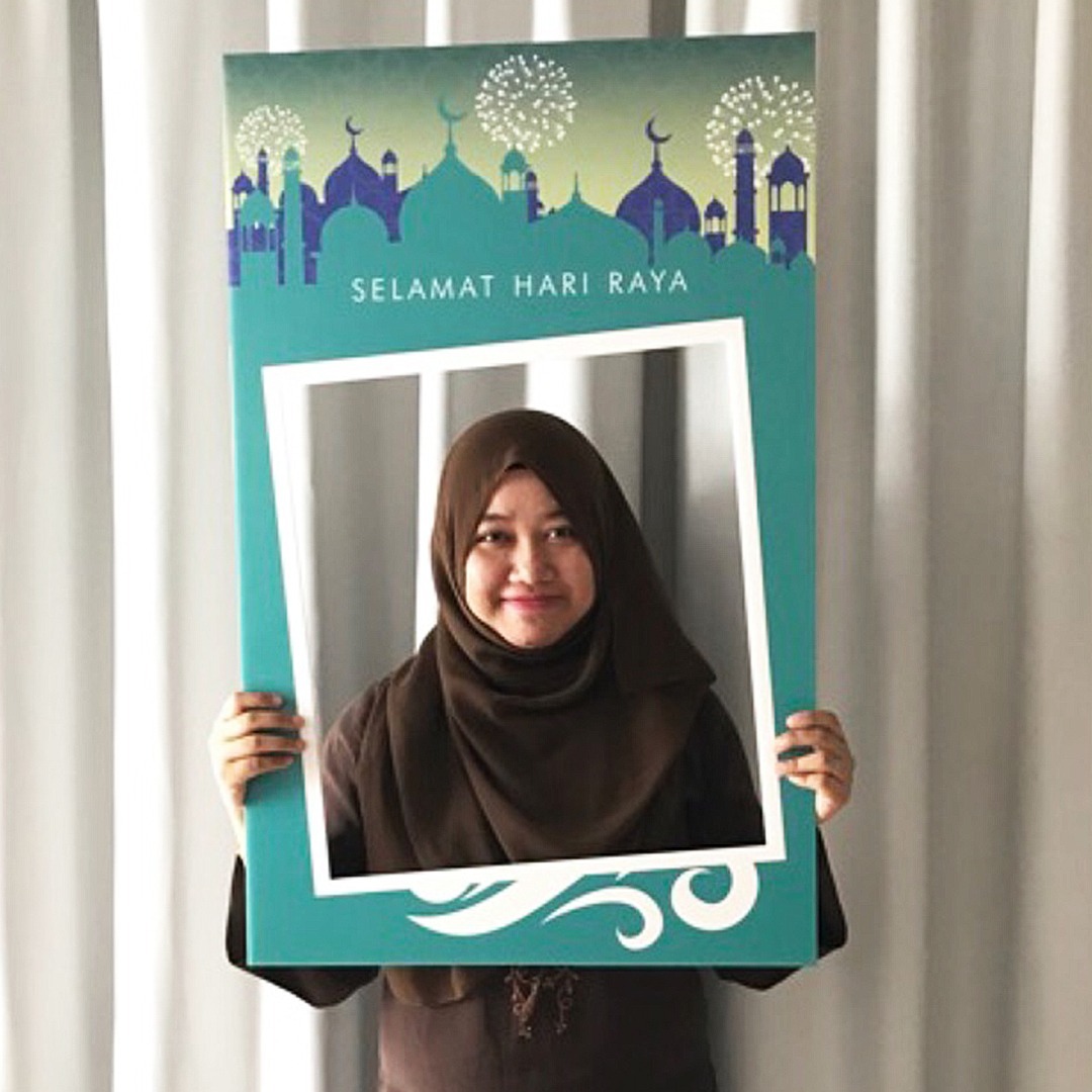 RAYA SELFIE FRAME WEDDING BIG CHEQUE BOARD OR Custom foam boards many ...