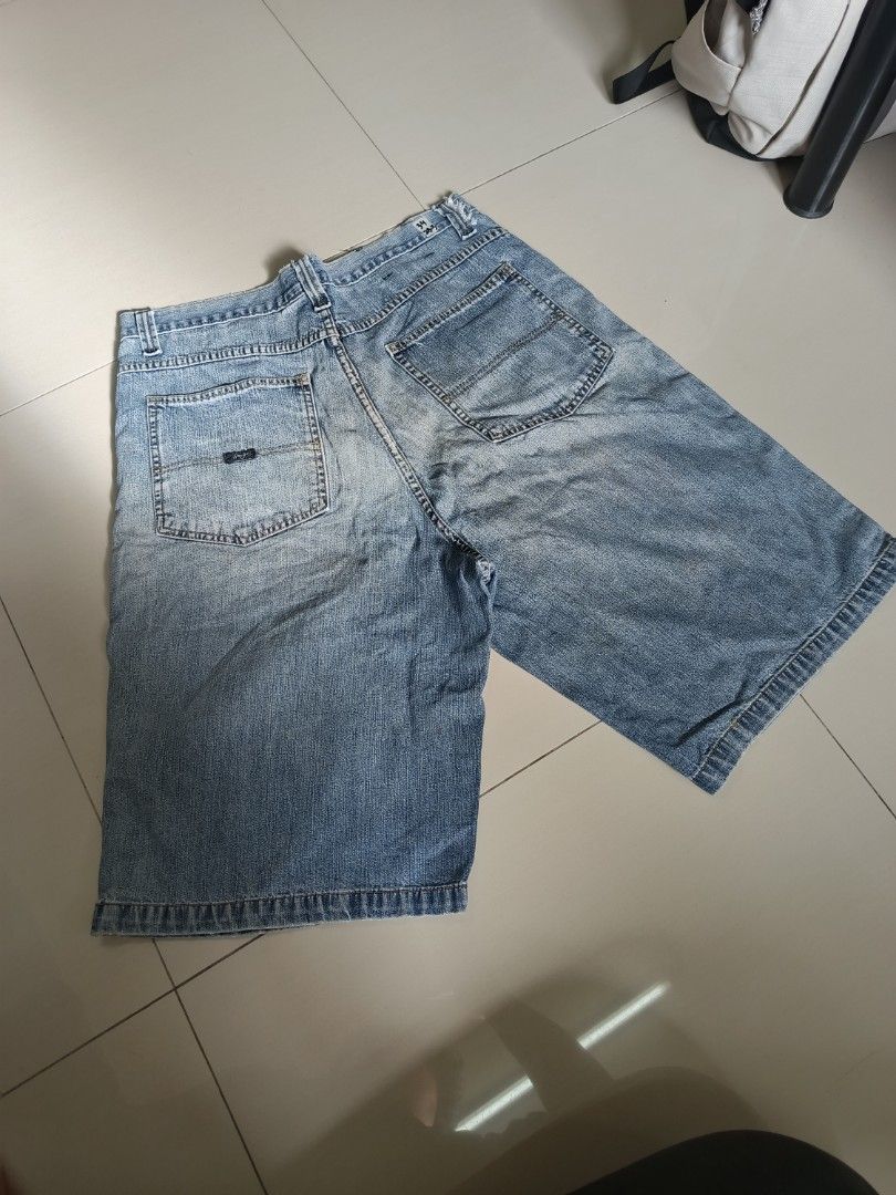 Sean John vintage jorts, Men's Fashion, Bottoms, Jeans on Carousell