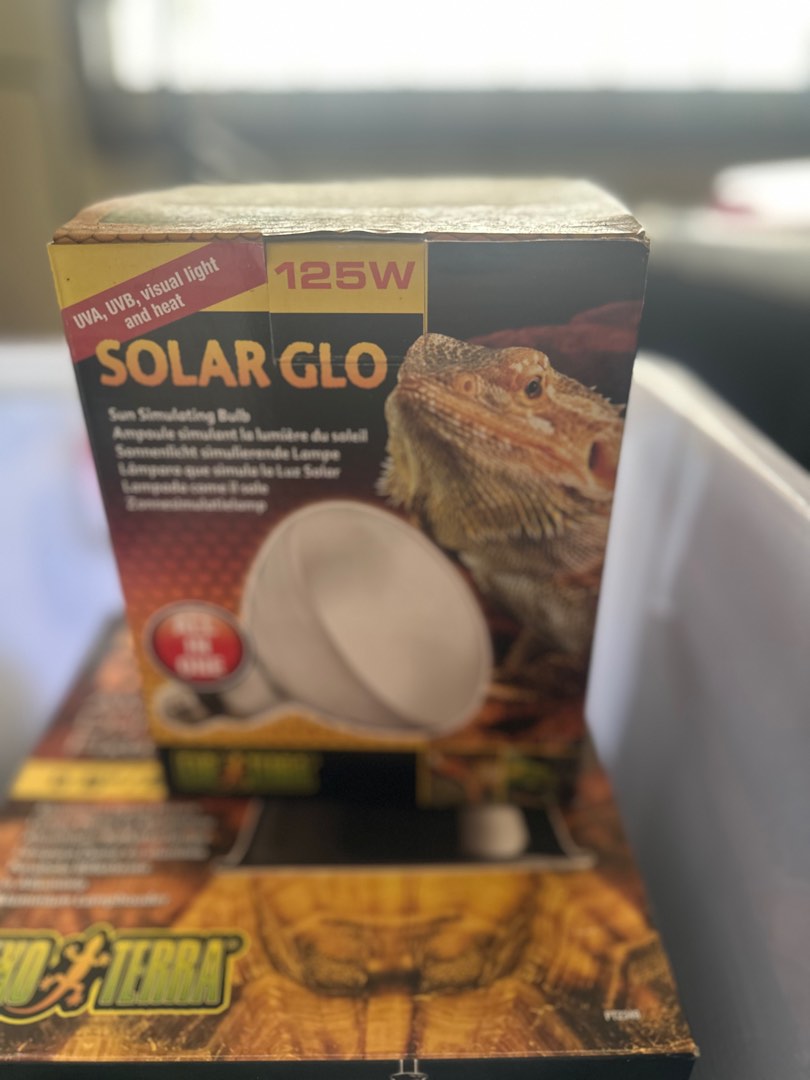Solar glo, Pet Supplies, Pet Food on Carousell