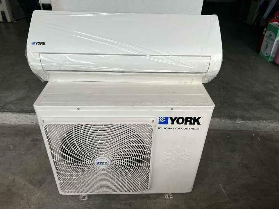 York Aircond 1hp 1. 5hp, TV & Home Appliances, Air Conditioners ...