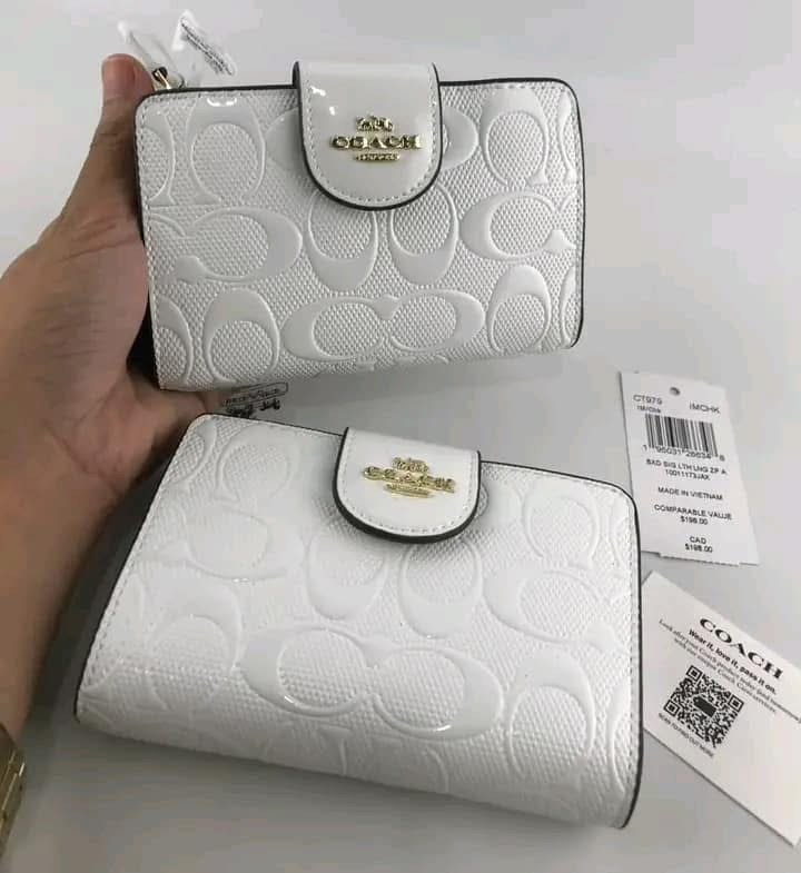 Coach Wallet, Women's Fashion, Bags & Wallets, Wallets & Card holders ...