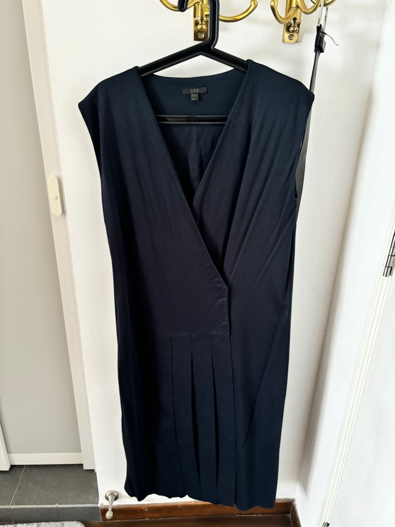 COS, Women's Fashion, Dresses & Sets, Dresses on Carousell