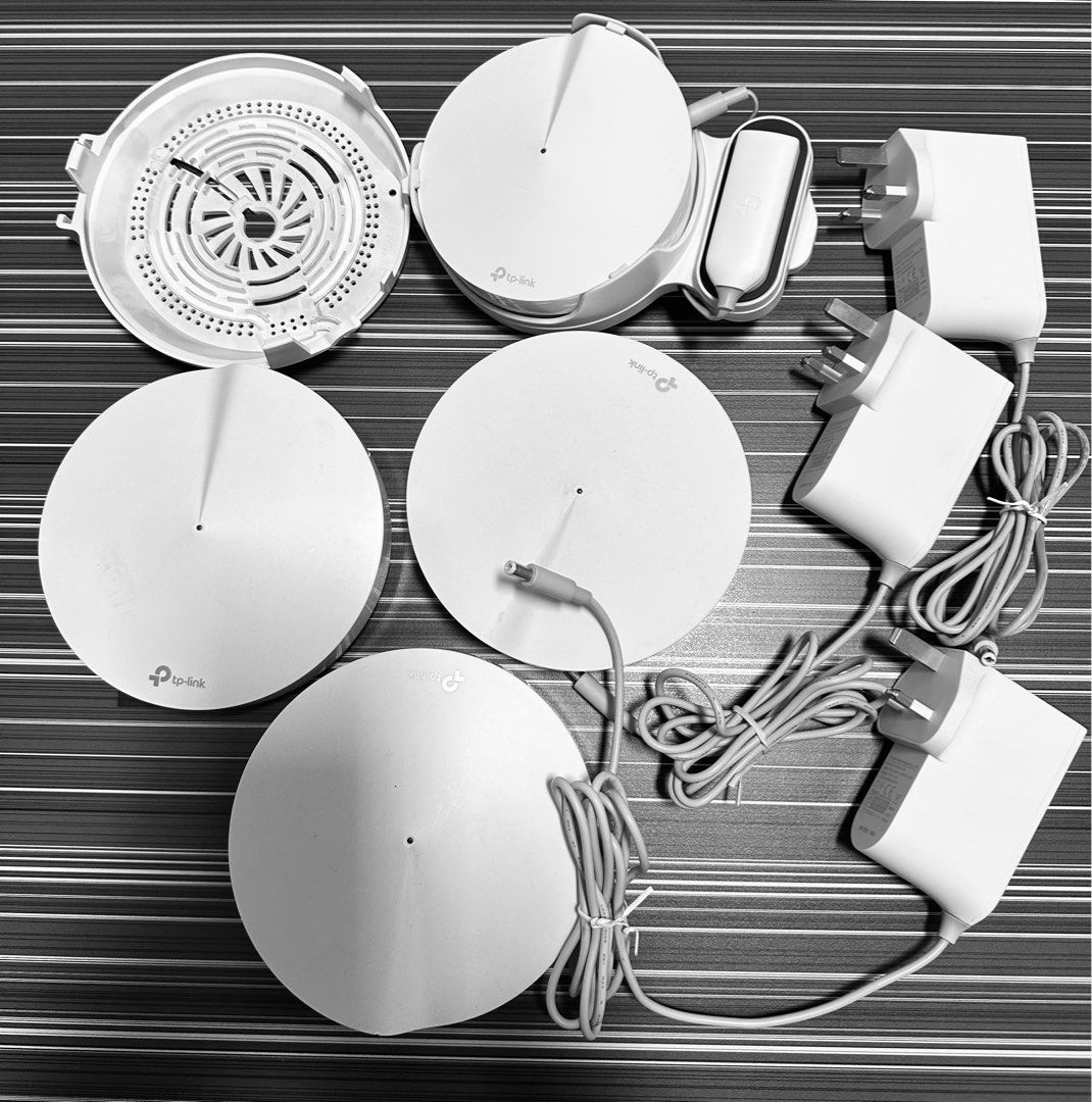 Deco M9 Plus x 3 & M5 x1 for $100, Computers & Tech, Parts ...