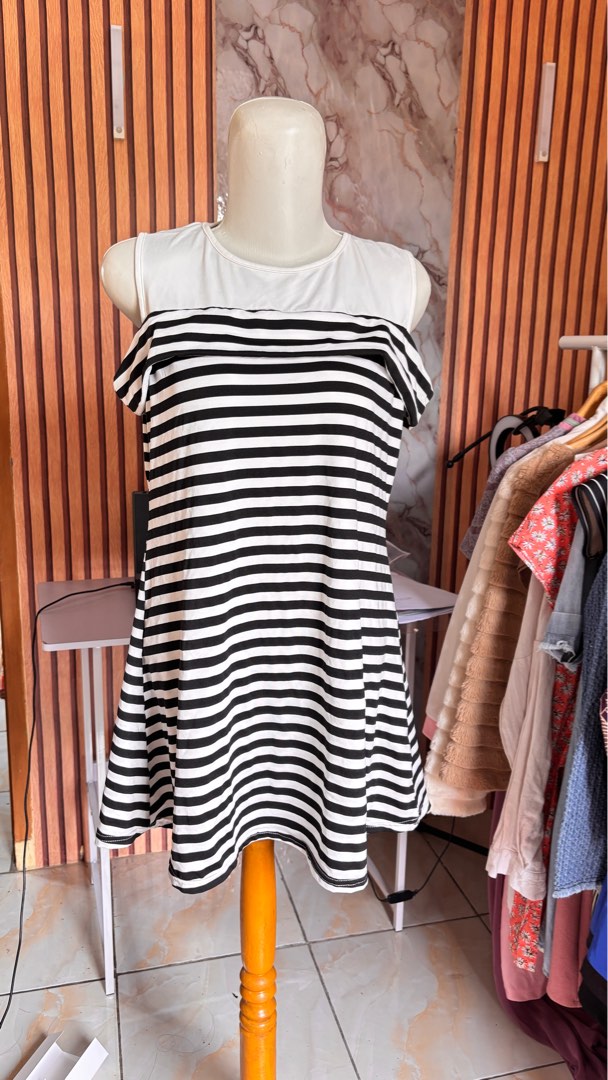 DRESS SABRINA GARIS GARIS KOREAN STYLE, Fesyen Wanita, Pakaian Wanita ...