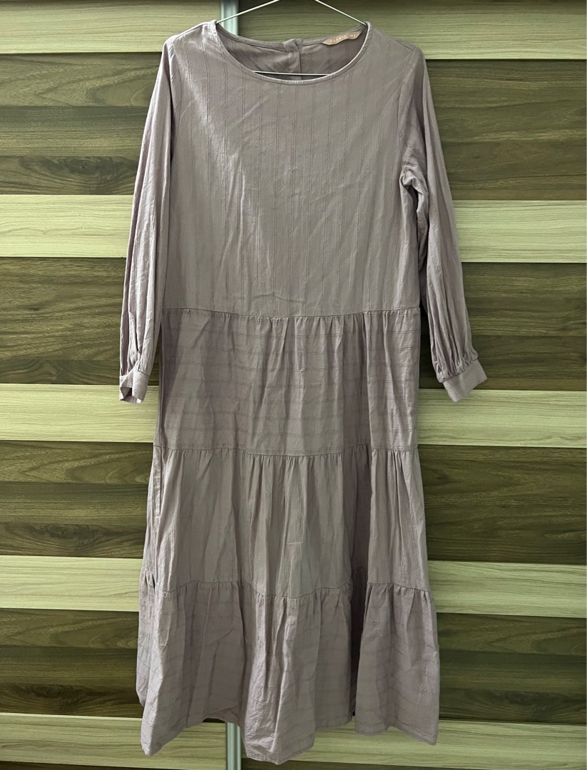 Filanto Midi Dress, Women's Fashion, Dresses & Sets, Dresses on Carousell