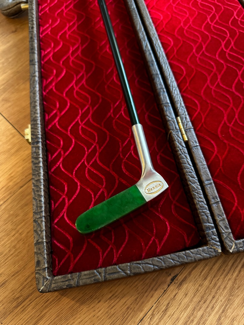 Genuine Jade Stone Hennis Jewelry Putter with Collection Box, Sports ...
