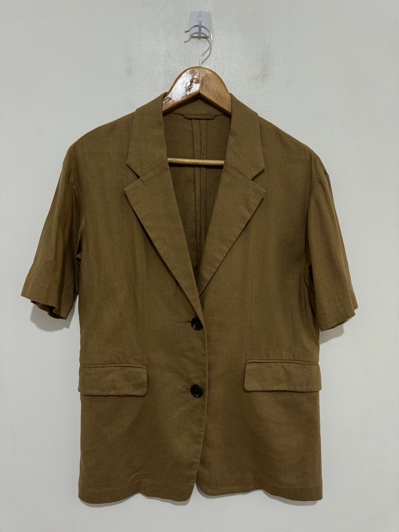 GU Brown Half Sleeve Blazer, Women's Fashion, Activewear on Carousell