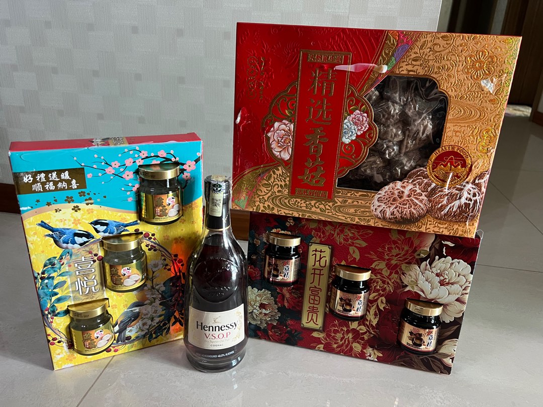 Hennessy VSOP Bird Nest Dried Mushrooms Essence of Chicken, Food ...