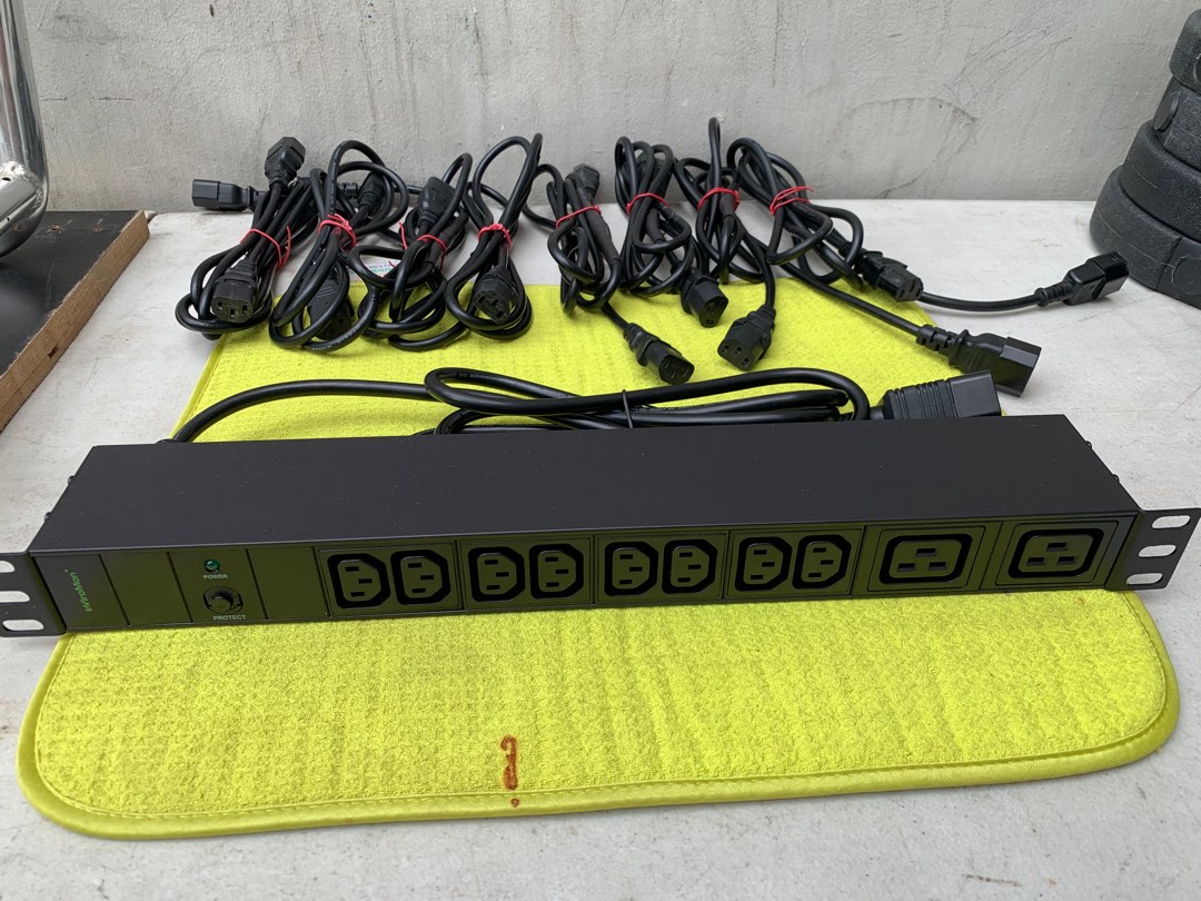 InViroMon Power Distribution Unit 10 gang with Free C13 to C14 Power ...