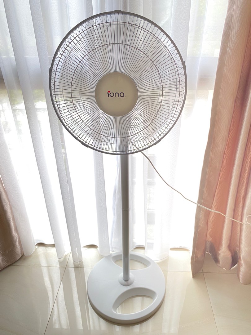 Iona White Standing Fan, Furniture & Home Living, Lighting & Fans, Fans ...