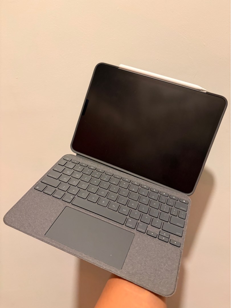 iPad Pro 11-inch (Wifi + Cellular) , 3rd Generation (with Accessories ...