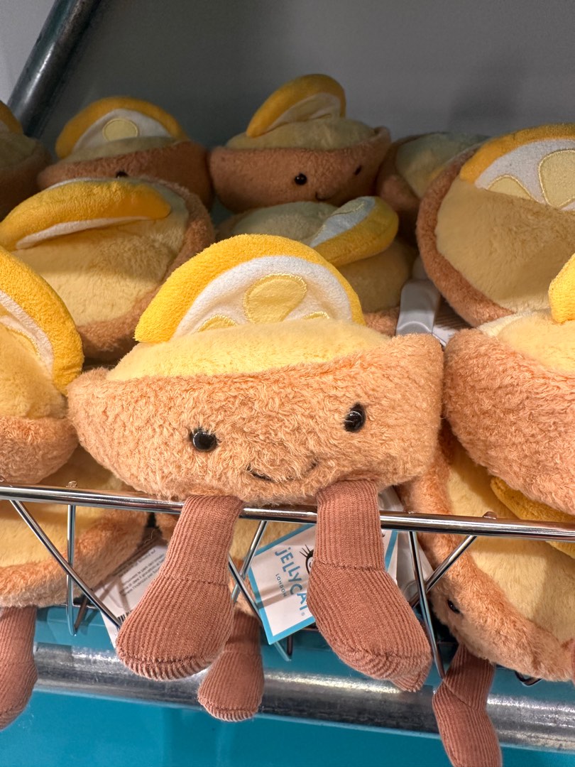 (現貨) JellyCat Collette Tarte Au Citron 檸檬撻, 興趣及遊戲, 玩具 & 遊戲類 - Carousell