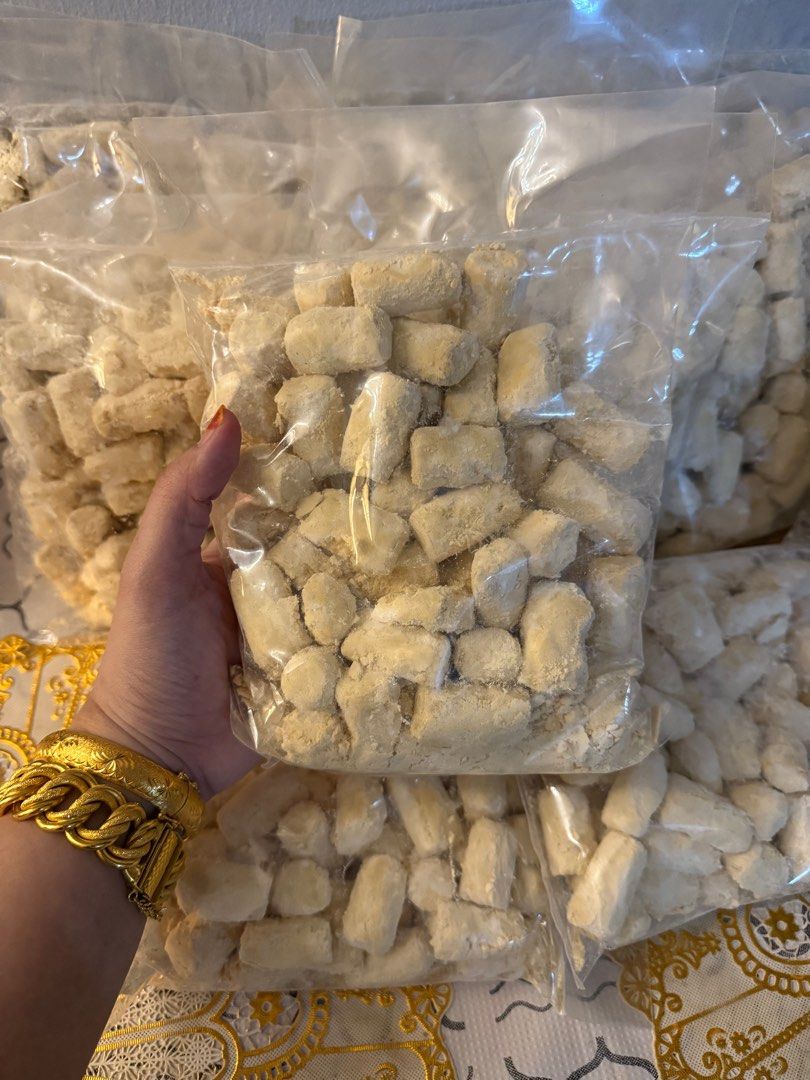 KUIH BATANG BURUK MUAR, Food & Drinks, Local Eats on Carousell