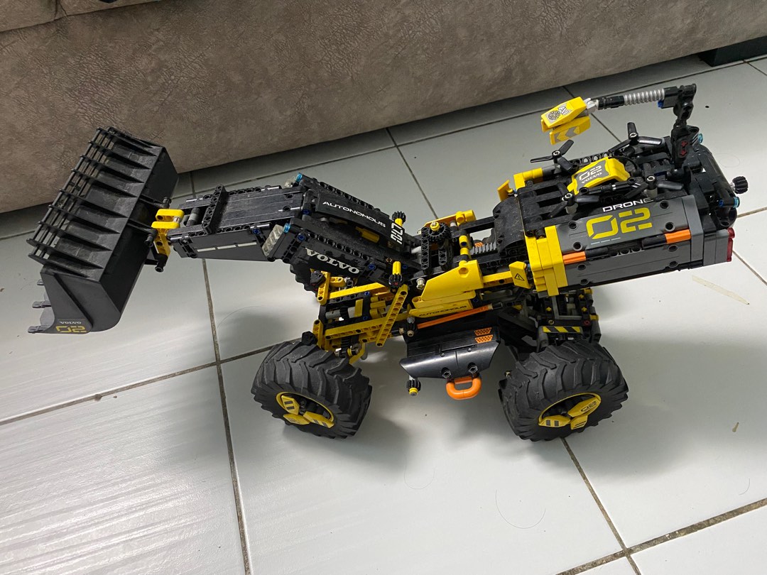 LEGO TECHNIC VOLVO, Hobbies & Toys, Toys & Games on Carousell