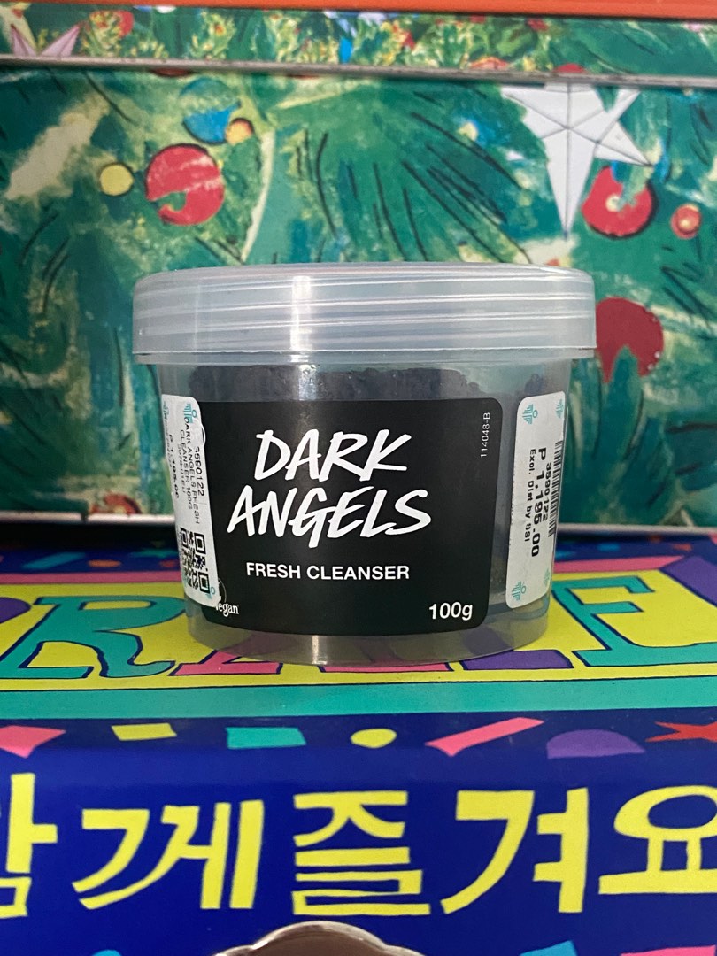 LUSH COSMETICS DARK ANGELS 100g Charcoal Fresh Cleanser, Beauty ...