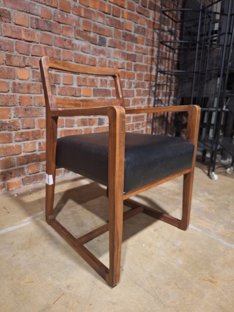 Maison Weiland Solid American Black Walnut & Leather Cushioned Lounge ...