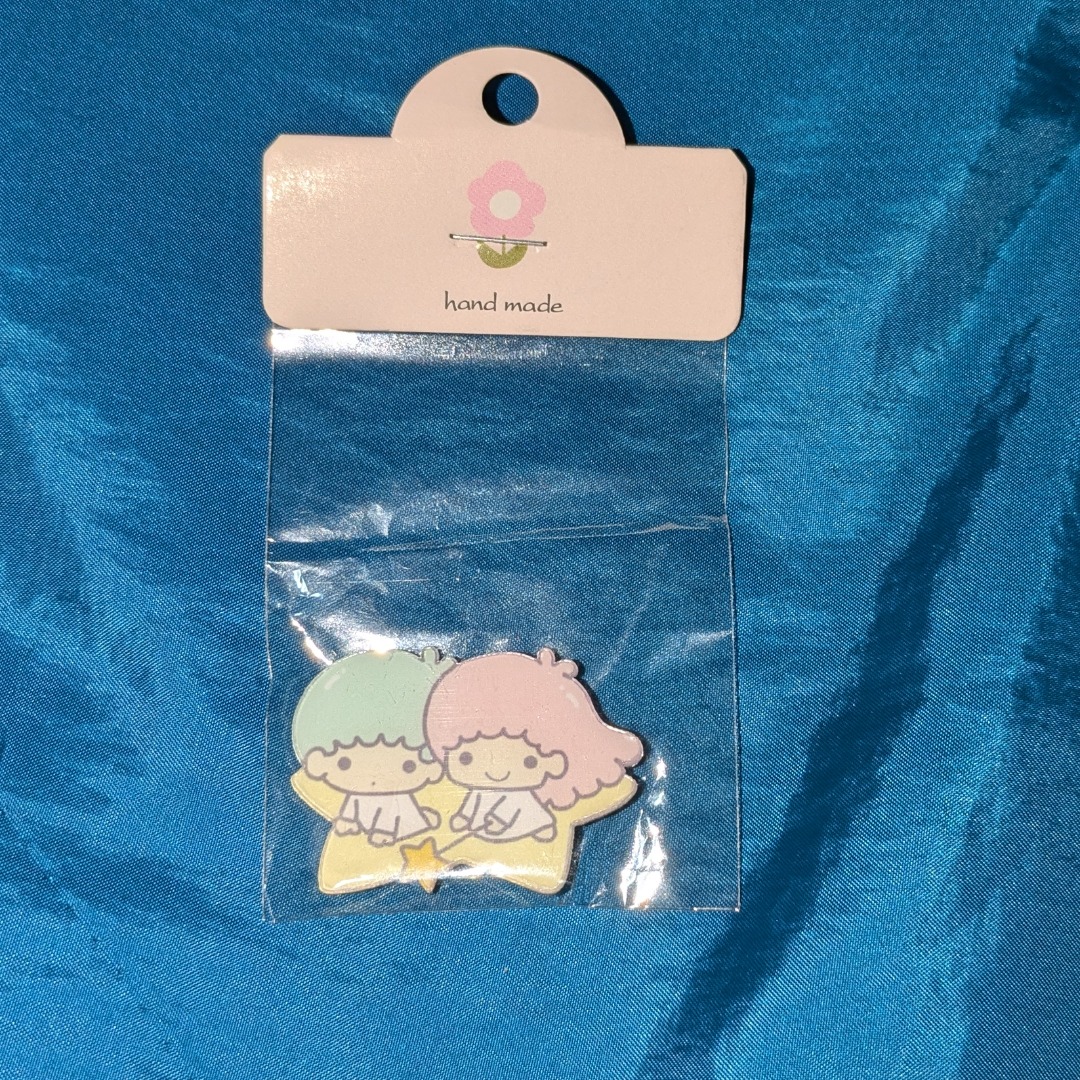 Sanrio Pin, Hobbies & Toys, Memorabilia & Collectibles, Fan Merchandise ...