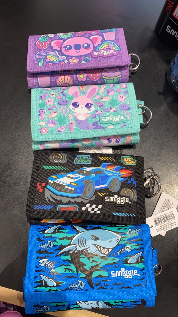 Smiggle wallet, Babies & Kids, Babies & Kids Fashion on Carousell