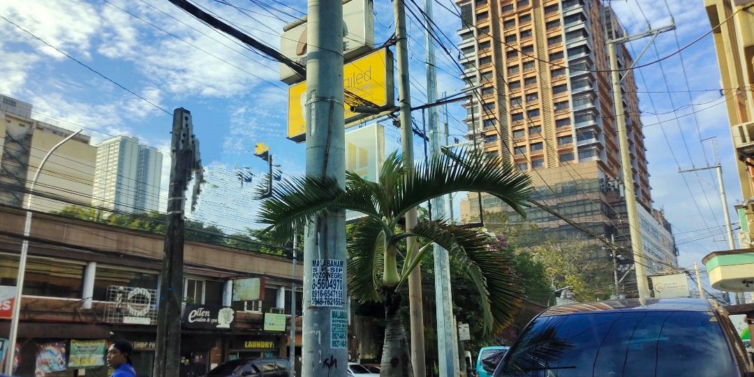 690sqm LOT FOR SALE w/old structures to Demolish @ Scout Rallos Diliman ...