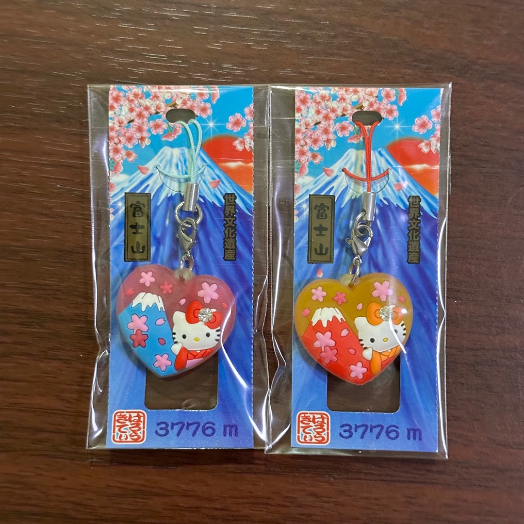 [Authentic] Hello Kitty Mt Fuji Keychain, Hobbies & Toys, Stationary ...