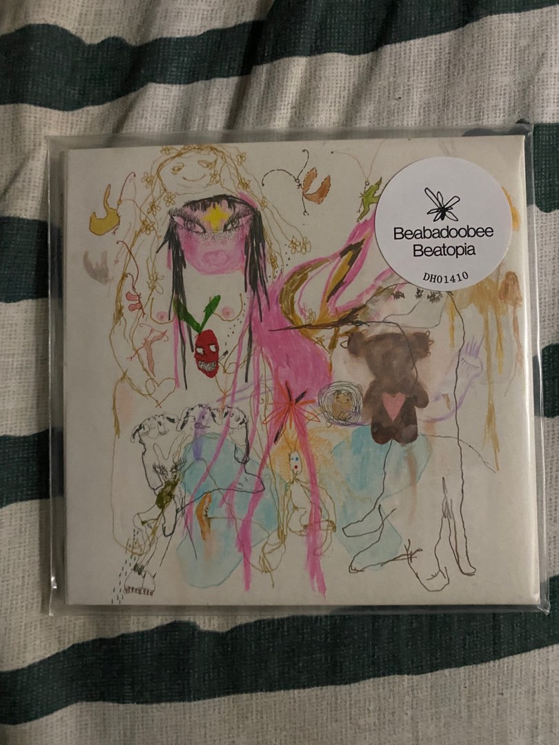 beabadoobee - Beatopia (Digipack CD), Hobbies & Toys, Music & Media ...
