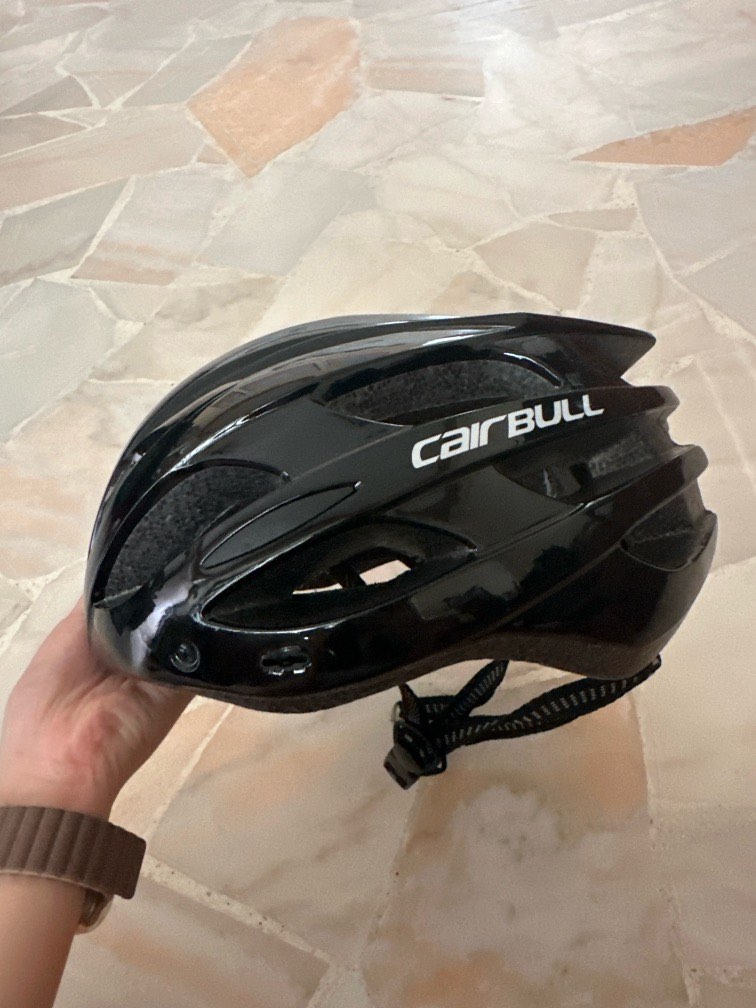 Cairbull helmet, Sports Equipment, Bicycles & Parts, Parts ...