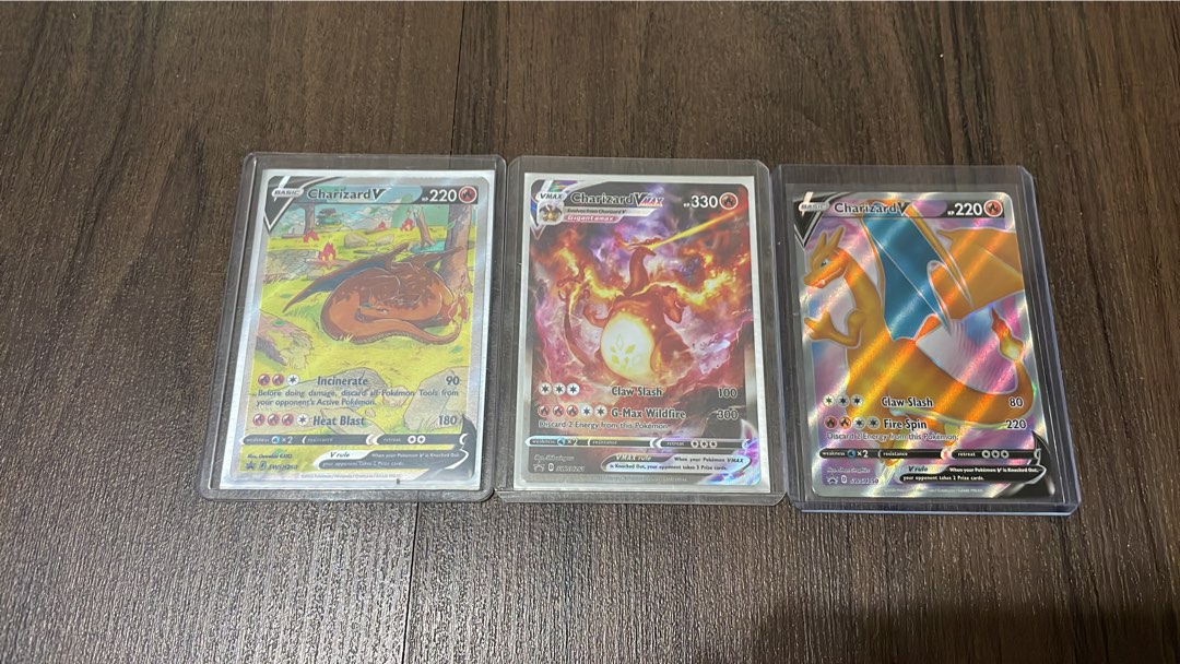 Charizard V(max), Hobbies & Toys, Toys & Games on Carousell