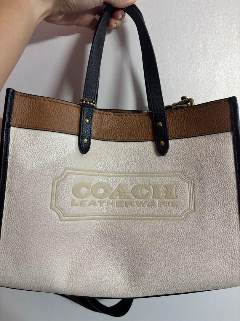 Coach Field Tote 30, Women's Fashion, Bags & Wallets, Shoulder Bags on ...