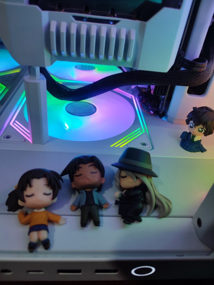 Detective Conan Sleeping Gachapon Figures Gin and Heiji, Hobbies & Toys ...
