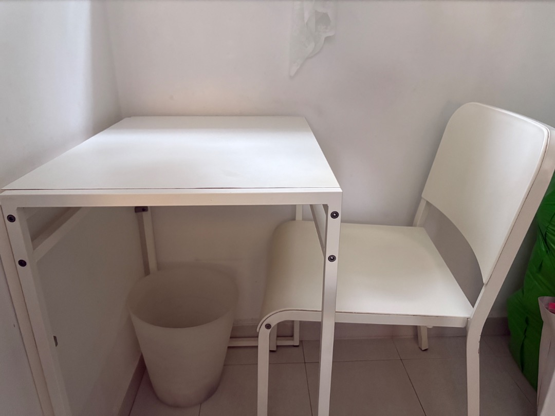 Expandable desk & chair, Furniture & Home Living, Furniture, Tables ...