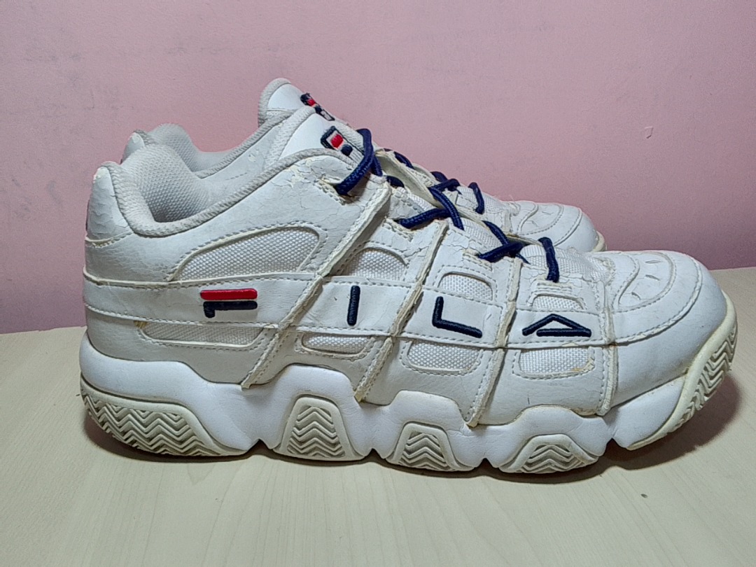 FILA Sneakers mens shoes made in VIETNAM Authentic With Tag, Fesyen ...
