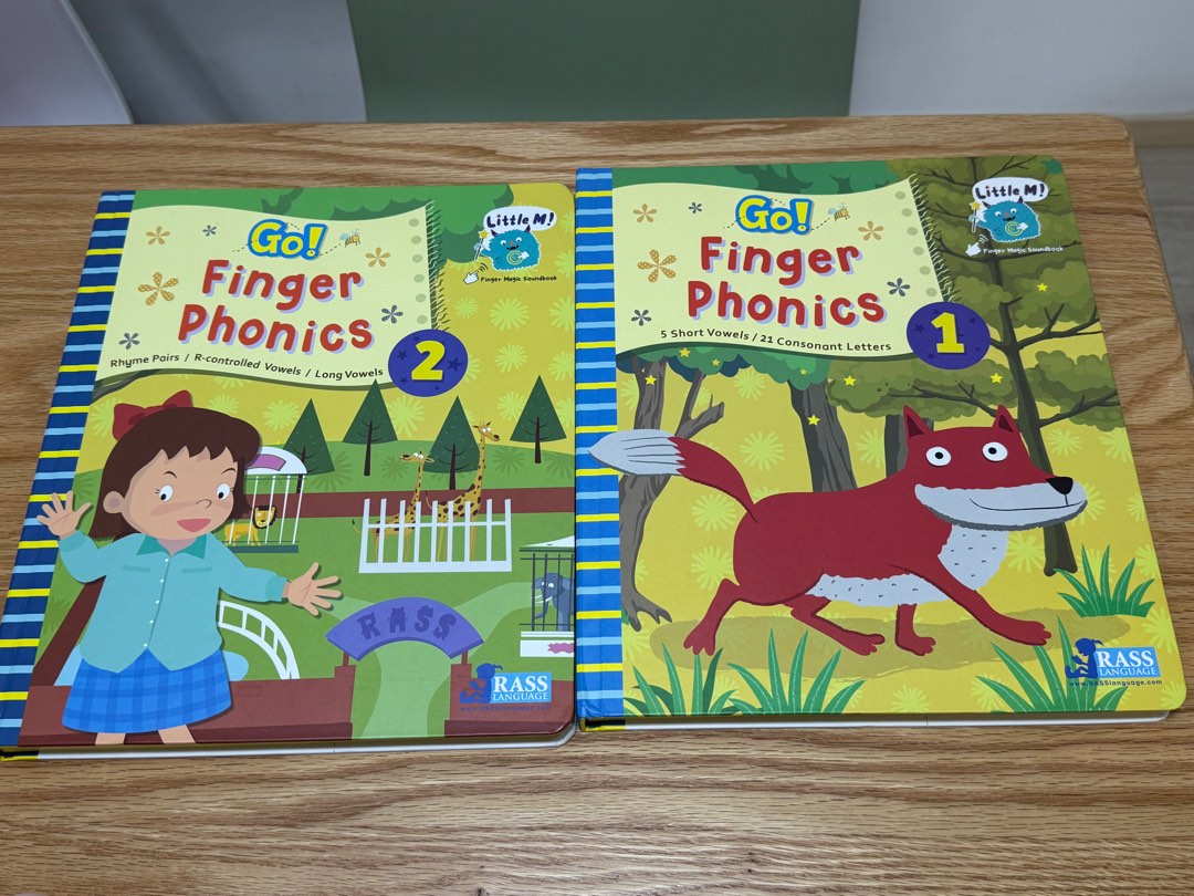 Finger phonics 1 & 2, 興趣及遊戲, 書本 & 文具, 兒童書籍 - Carousell