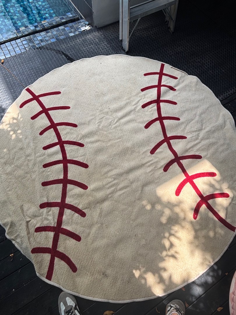Free - large baseball rug 195cm diameter, Furniture & Home Living, Home ...